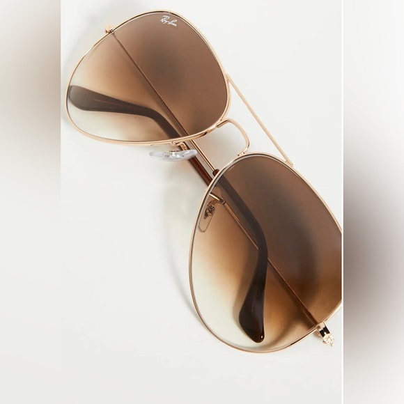 Ray-Ban | Accessories | Ray Ban Gradient Aviator Sunglasses | Poshmark
